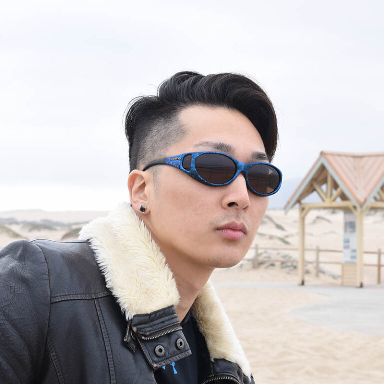 Stream Line (S) Ink Polarized Amber | Cocoons